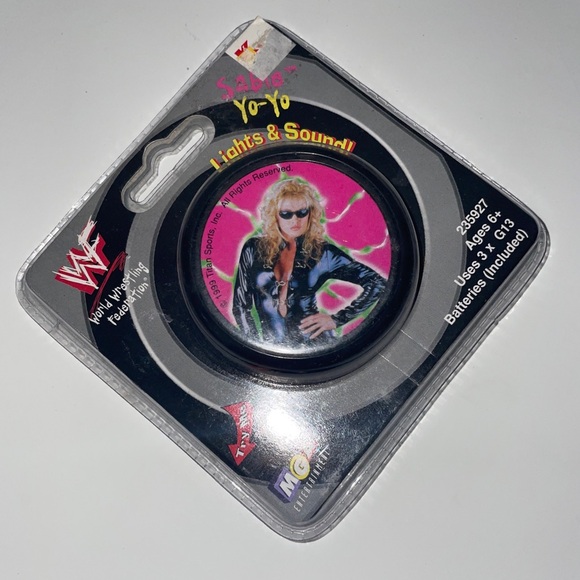 WWE | Toys | Vintage 999 Wwf Sable Wrestling Yo Yo Lights And Sound ...